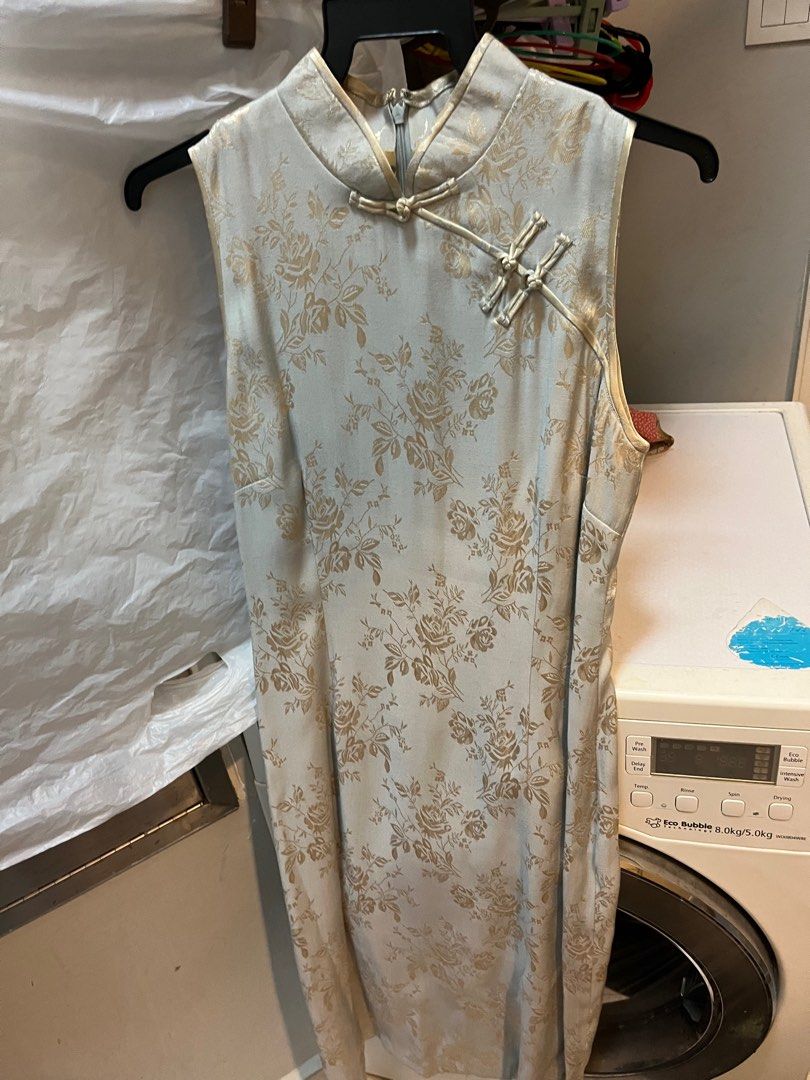 Modern style cheongsam with French style rose patterns, Women's Fashion ...