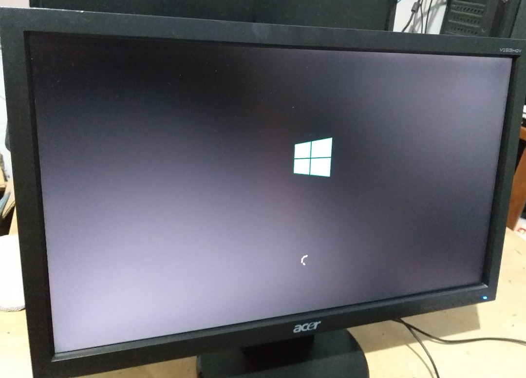 Monitor Acer V193HQV on Carousell