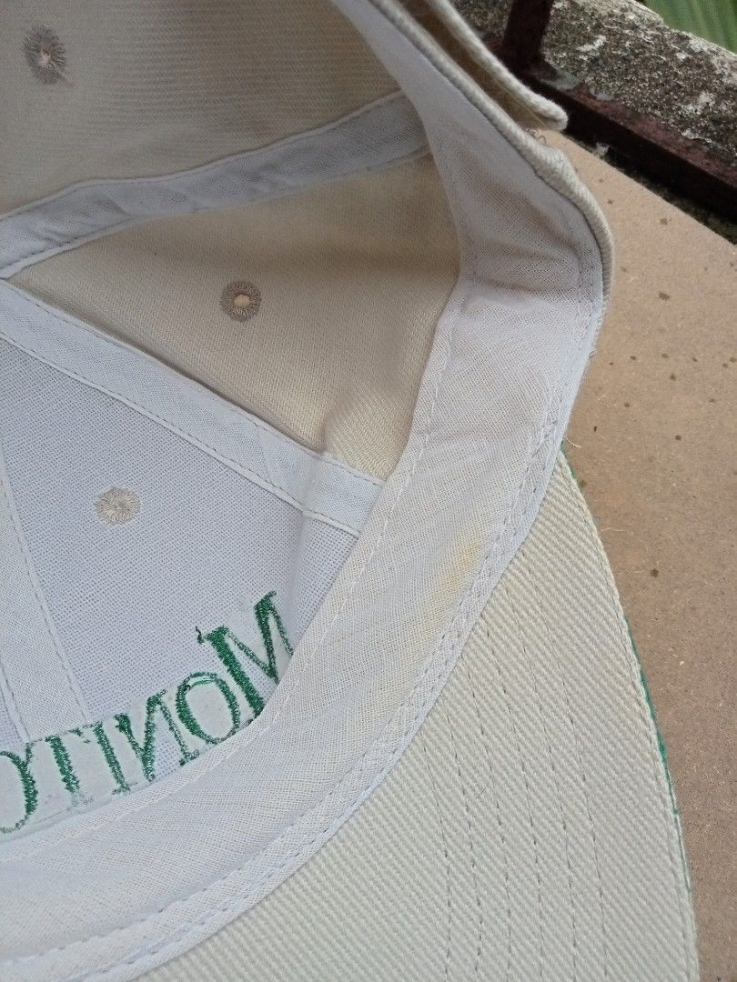 Monitor cap on Carousell