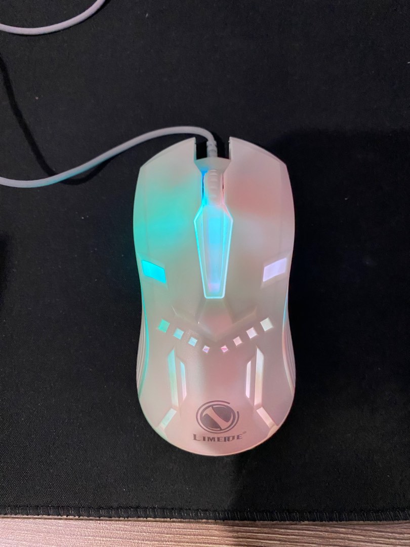 Mouse changing color RGB on Carousell