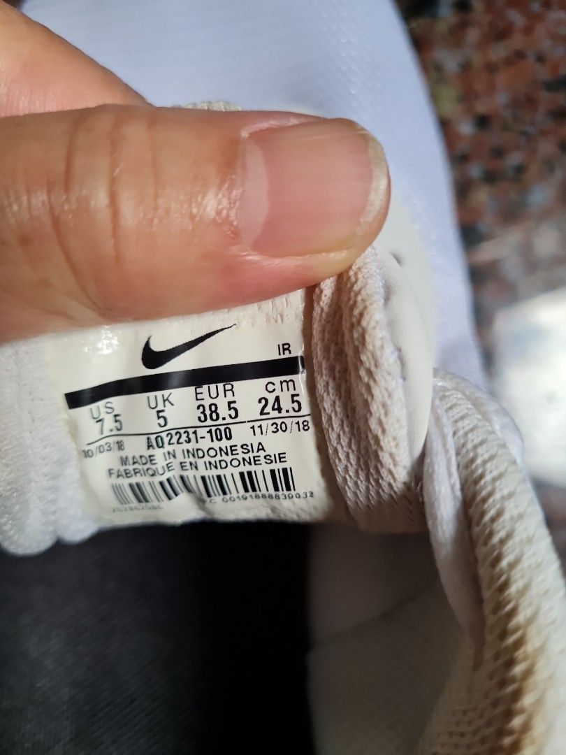 Nike Air, Luxury, Sneakers & Footwear on Carousell