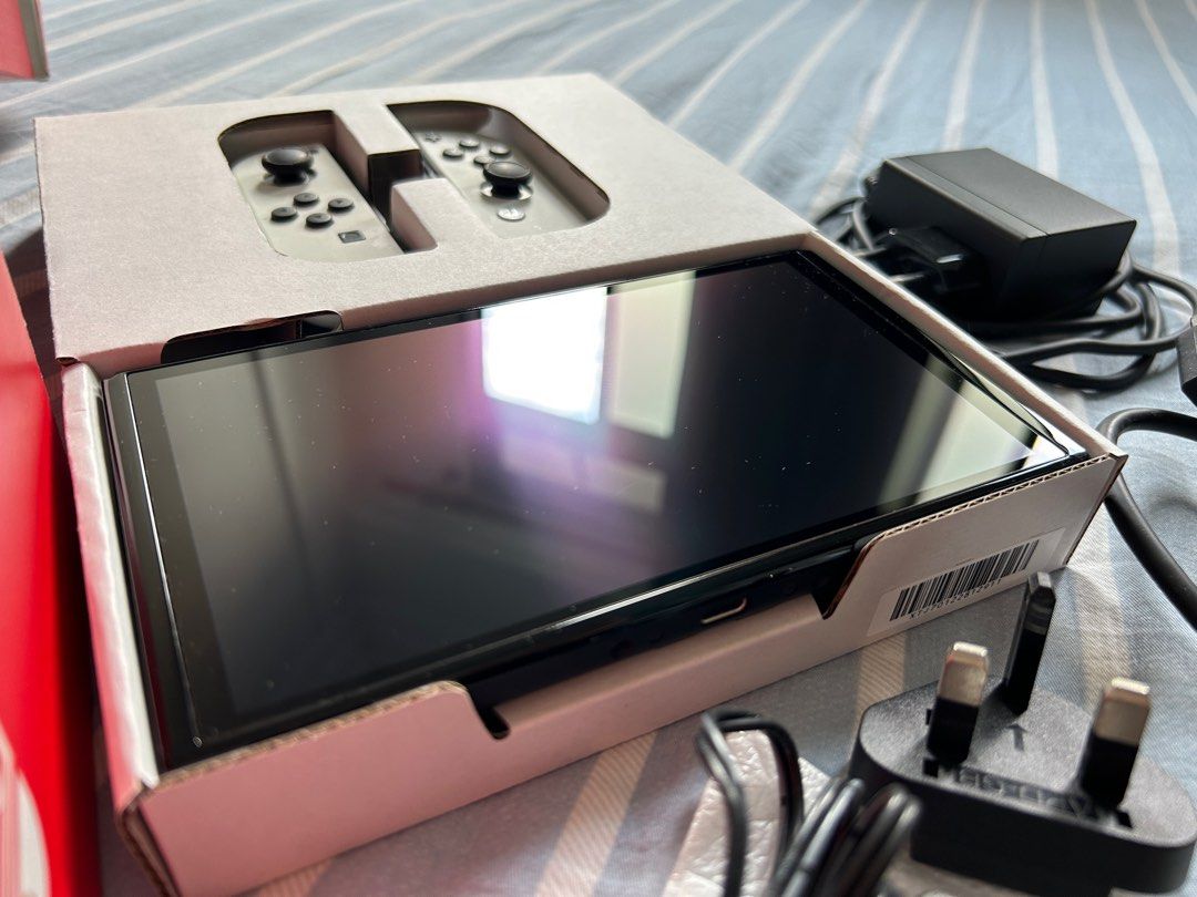 Free pouches, covers, protectors, controller Nintendo Switch Oled model ...