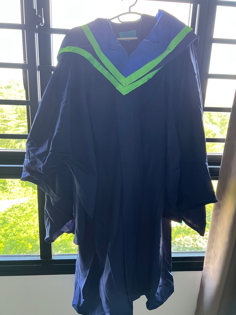 NTU College of Science convocation graduation gown, Men's Fashion ...