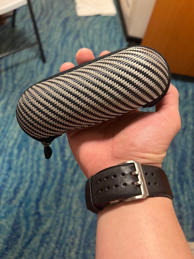 Oakley Kevlar soft vault, Men's Fashion, Watches & Accessories ...