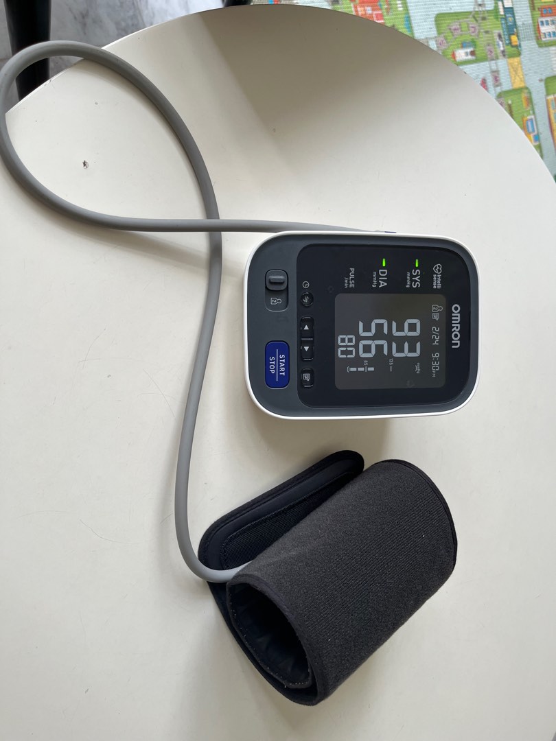 Omron 10 Series 786N Bluetooth, Health & Nutrition, Health Monitors ...