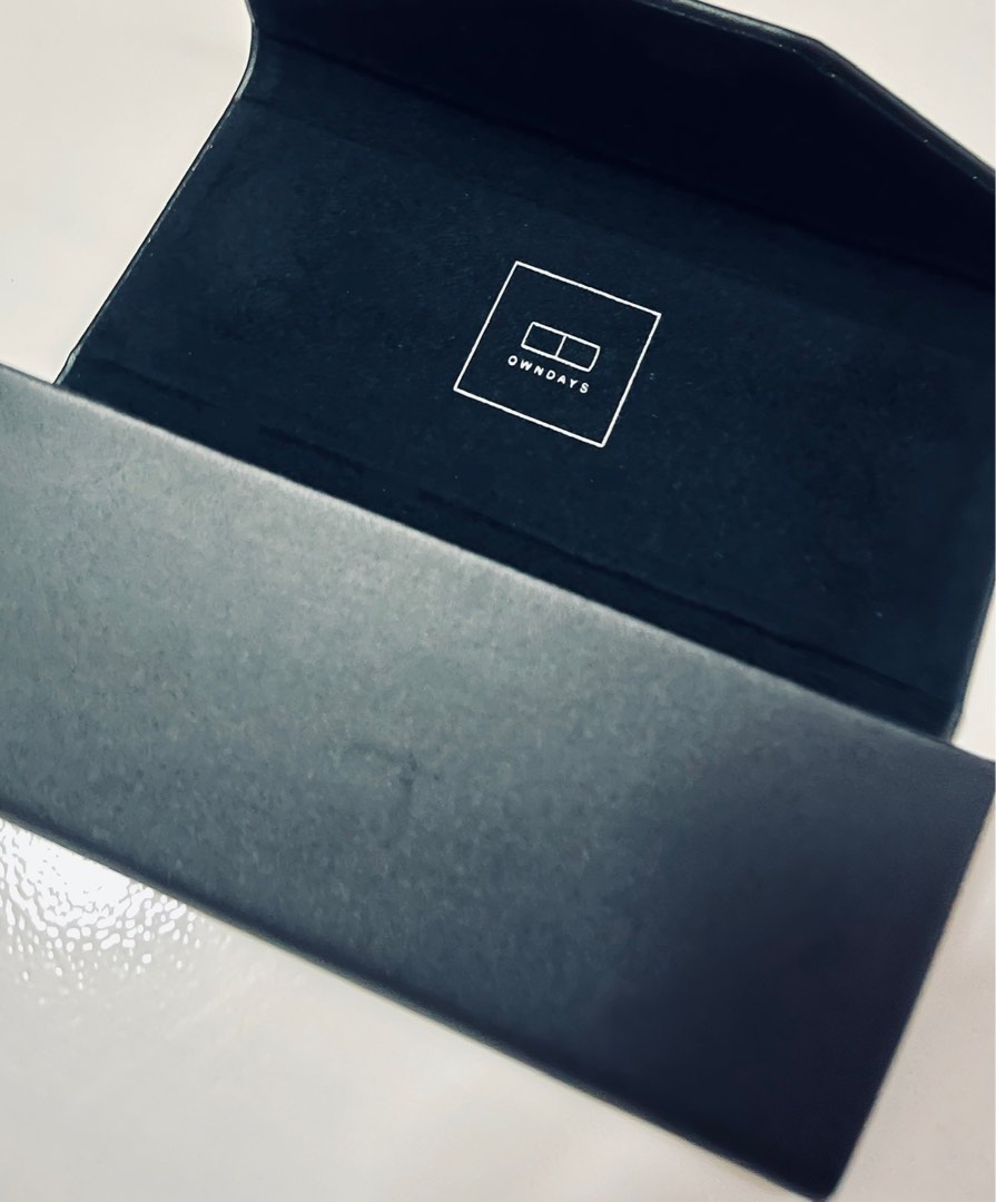 Owndays black spectacles case foldable with cloth, Women's Fashion ...