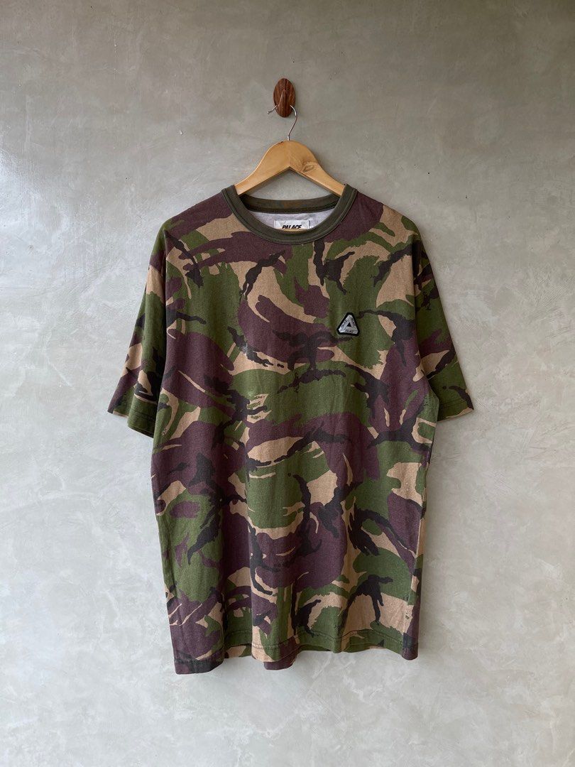 PALACE Patch Chest Logo Camo TS on Carousell