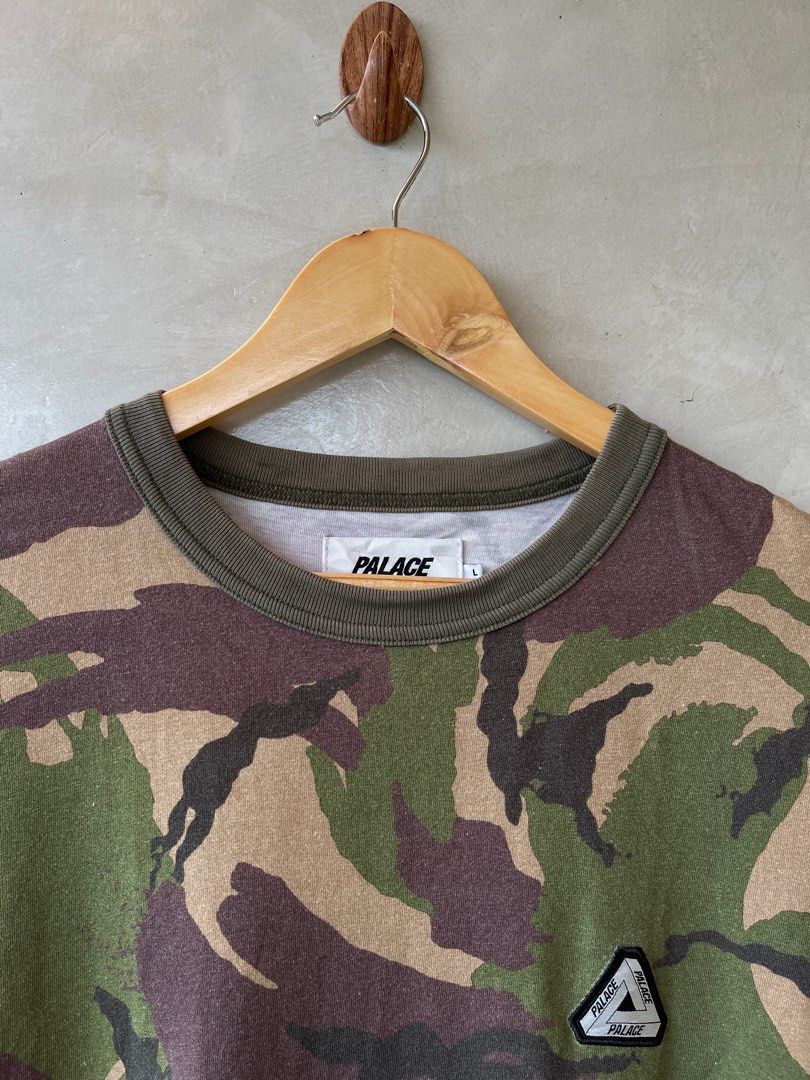 PALACE Patch Chest Logo Camo TS on Carousell