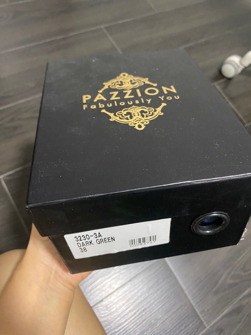 Pazzion shoes, Women's Fashion, Footwear, Flats on Carousell