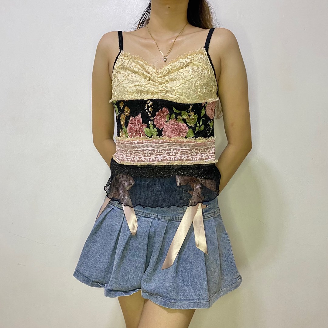 prettiest coquette floral cami, Women's Fashion, Tops, Sleeveless on ...