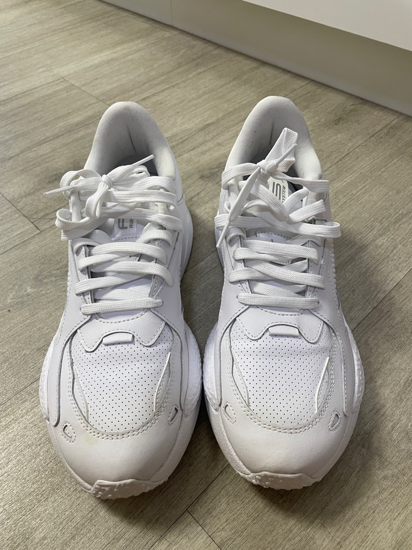 PUMA Full white sneaker, Men's Fashion, Footwear, Sneakers on Carousell