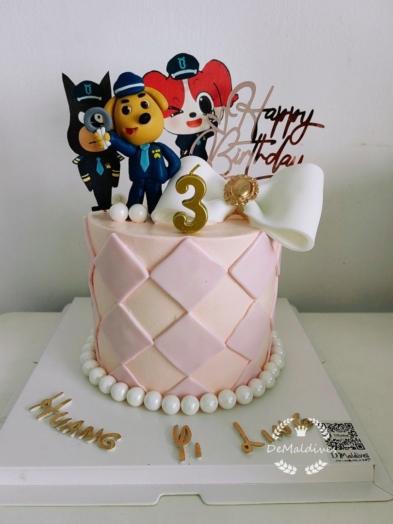 Safety Sheriff Labrador Birthday Cake, Food & Drinks, Homemade Bakes on ...