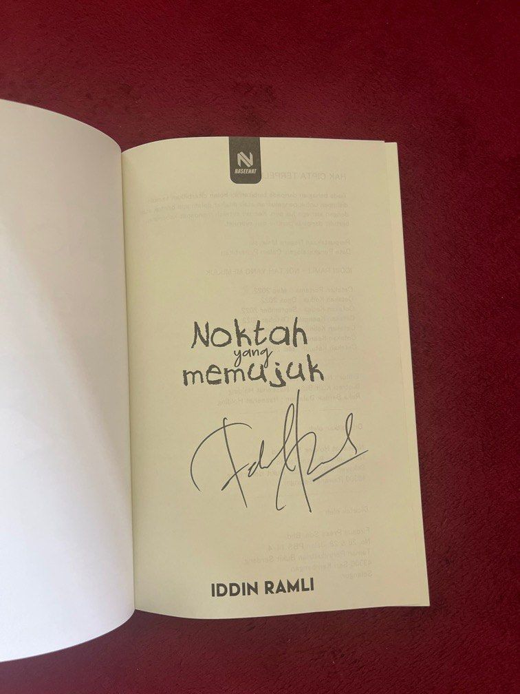 [SIGNED BOOK] Noktah yang Memujuk 1 & 2 Iddin Ramli, Hobbies & Toys ...