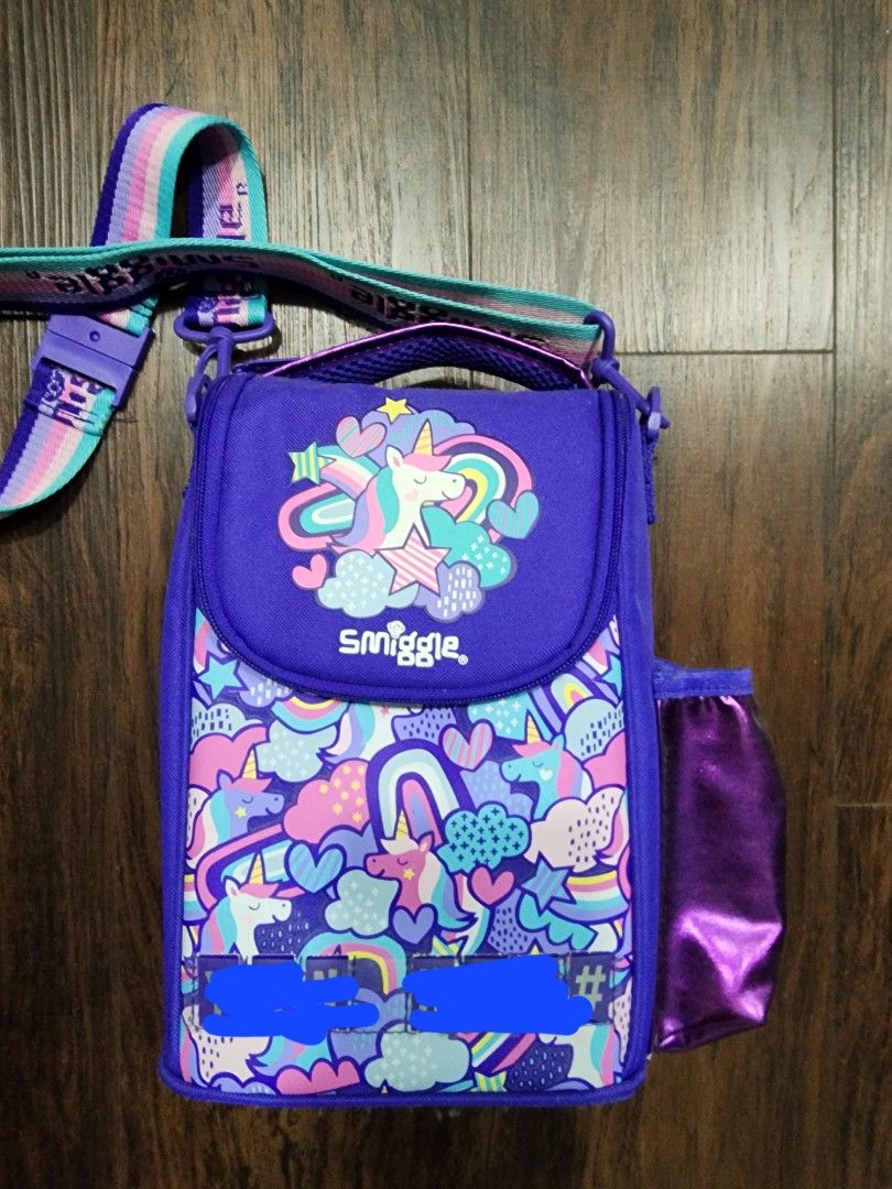 Smiggle Lunch Box, Everything Else on Carousell