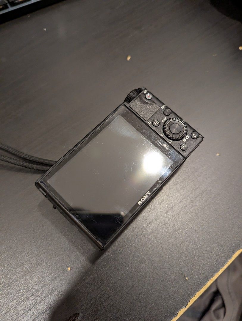 Sony RX100M3, Photography, Cameras on Carousell