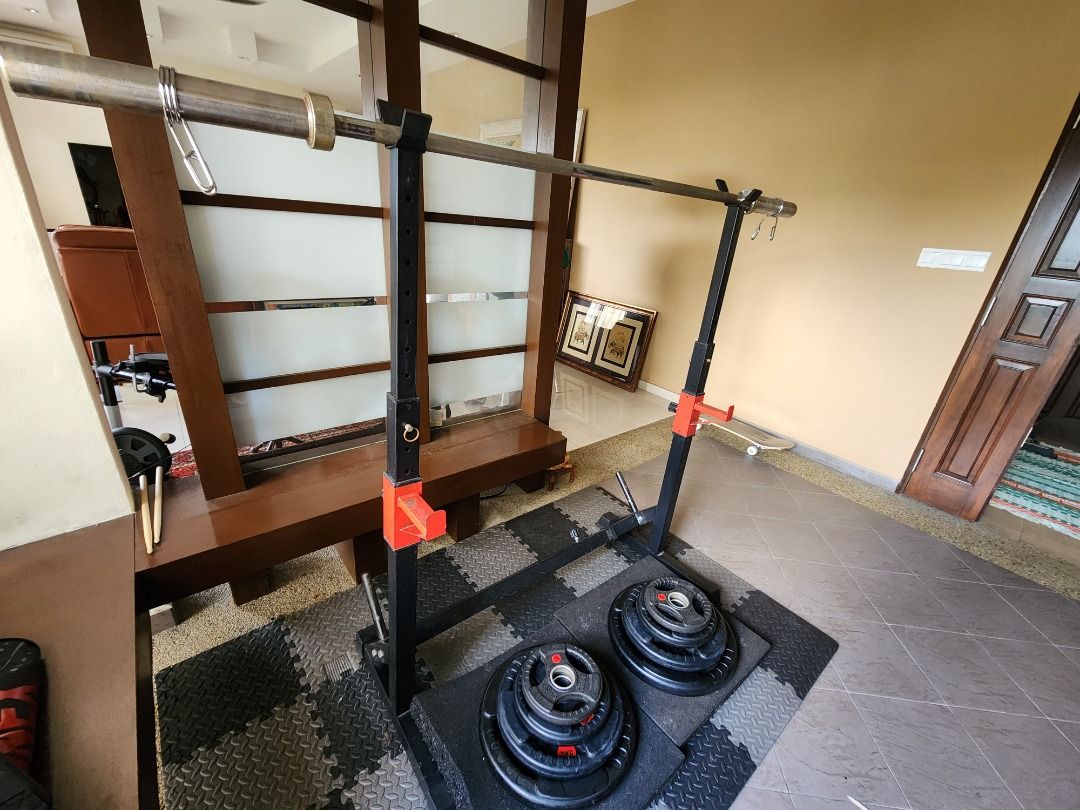 Squat bench rack + Wide reclining bench , Sports Equipment, Exercise ...