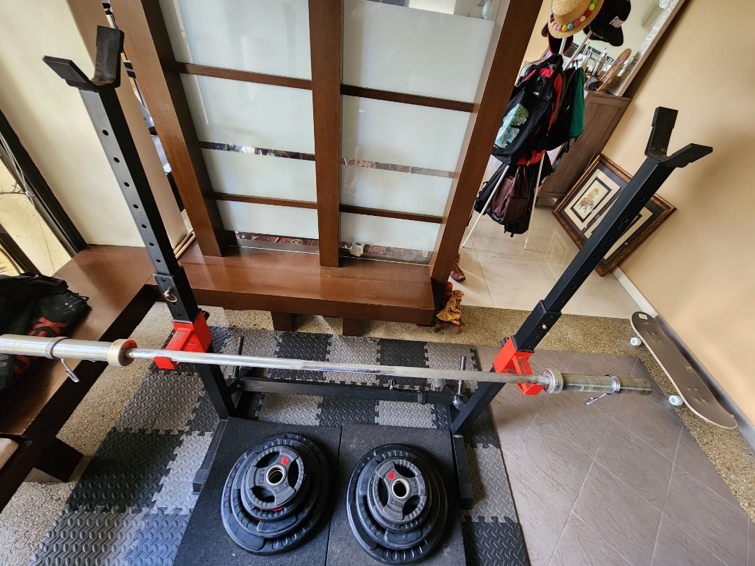 Squat bench rack + Wide reclining bench + Olympic rubberised plates (2 ...