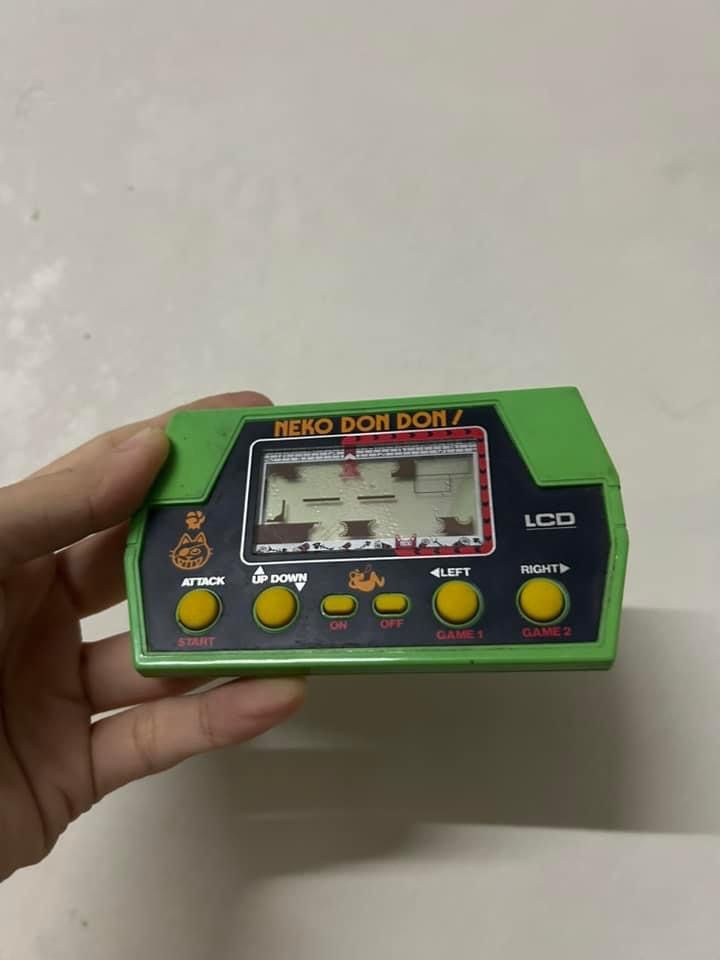 Takatoku Neko Don Don Mini Arcade LCD Handheld 1980s Game & Watch ...