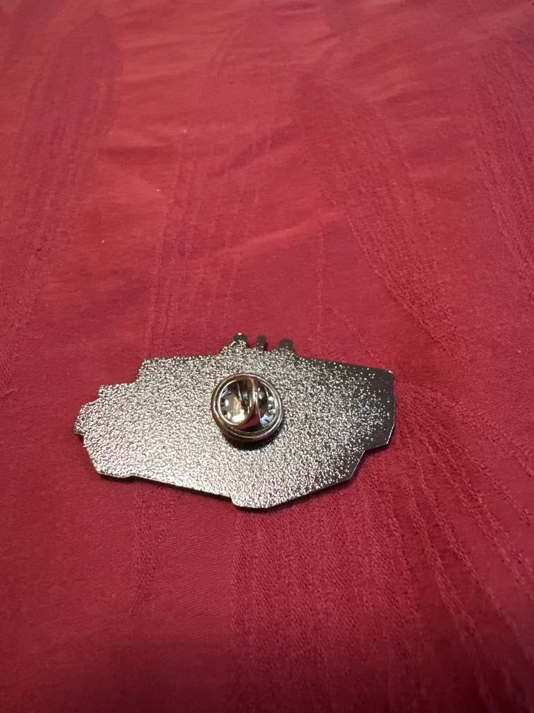 The leopard tank pin, Hobbies & Toys, Stationery & Craft, Art & Prints ...