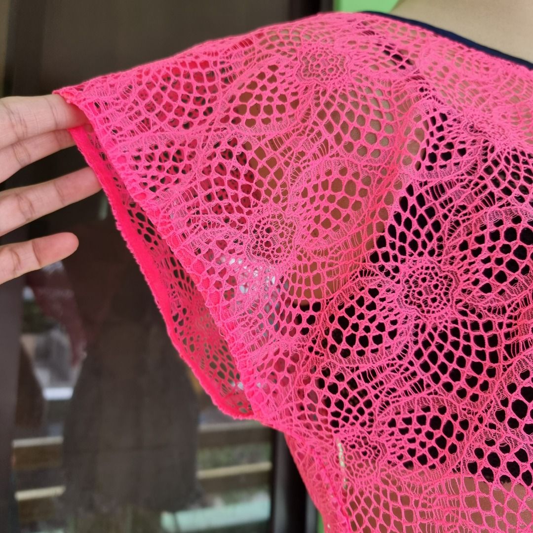 VICTORIA'S SECRET BARBIE PINK CROPTOP KNITTED COVER UP SMALL- MEDIUM ...