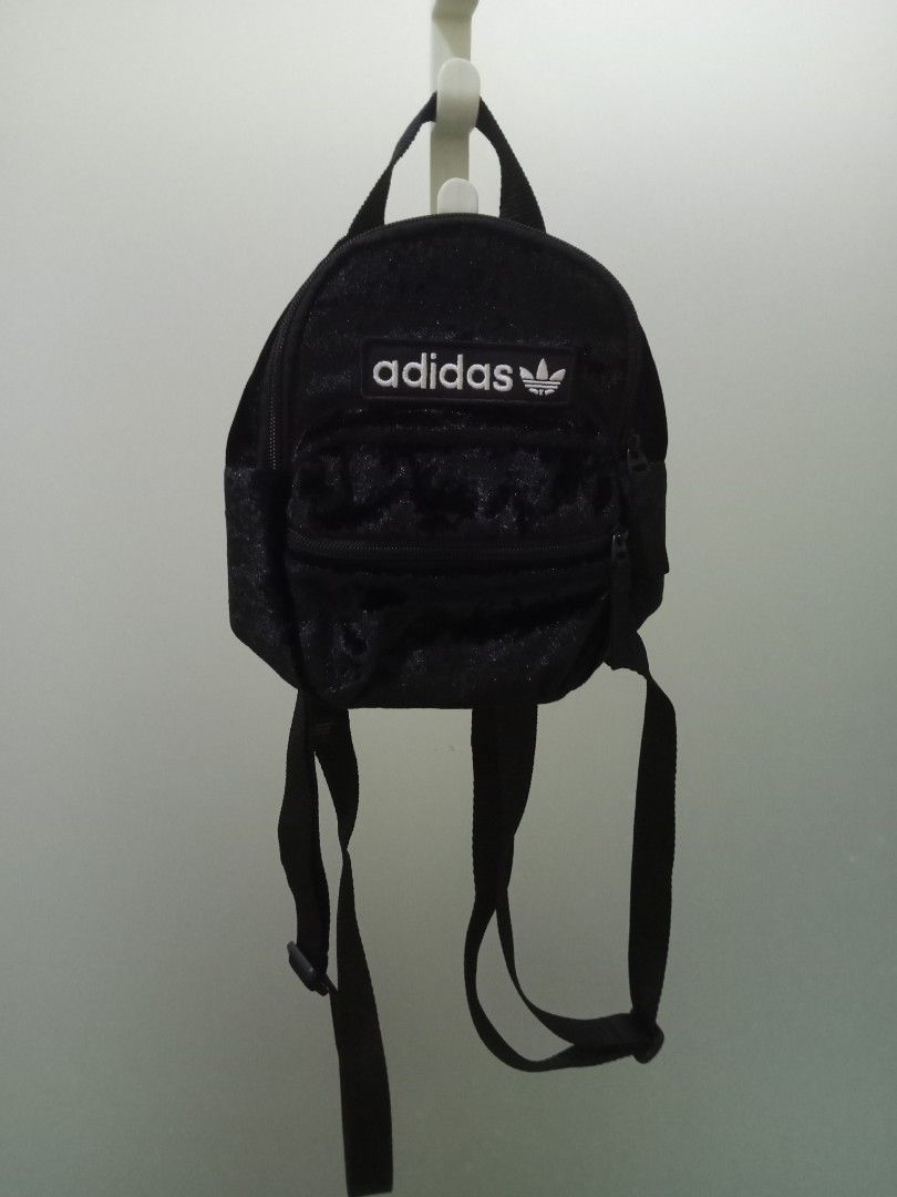 Adidas Mini Backpack Original, Fesyen Wanita, Tas & Dompet di Carousell