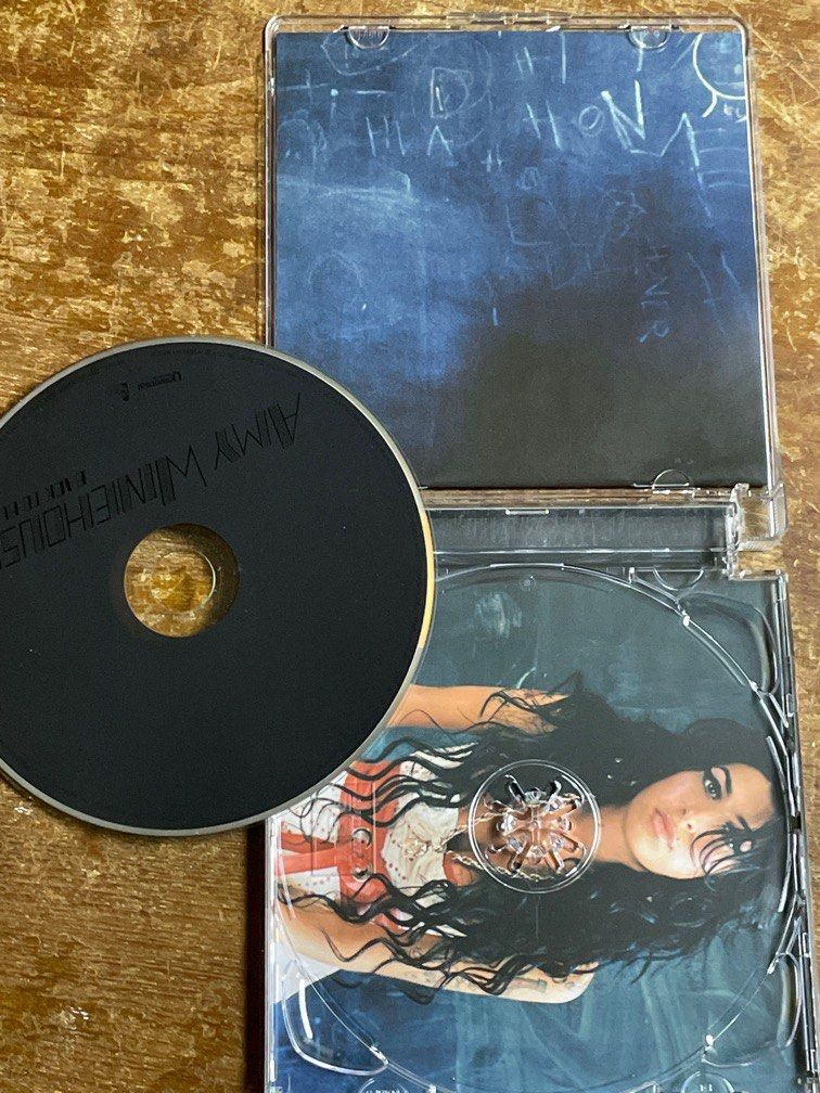 Amy winehouse-back to black, Hobbies & Toys, Music & Media, CDs & DVDs ...