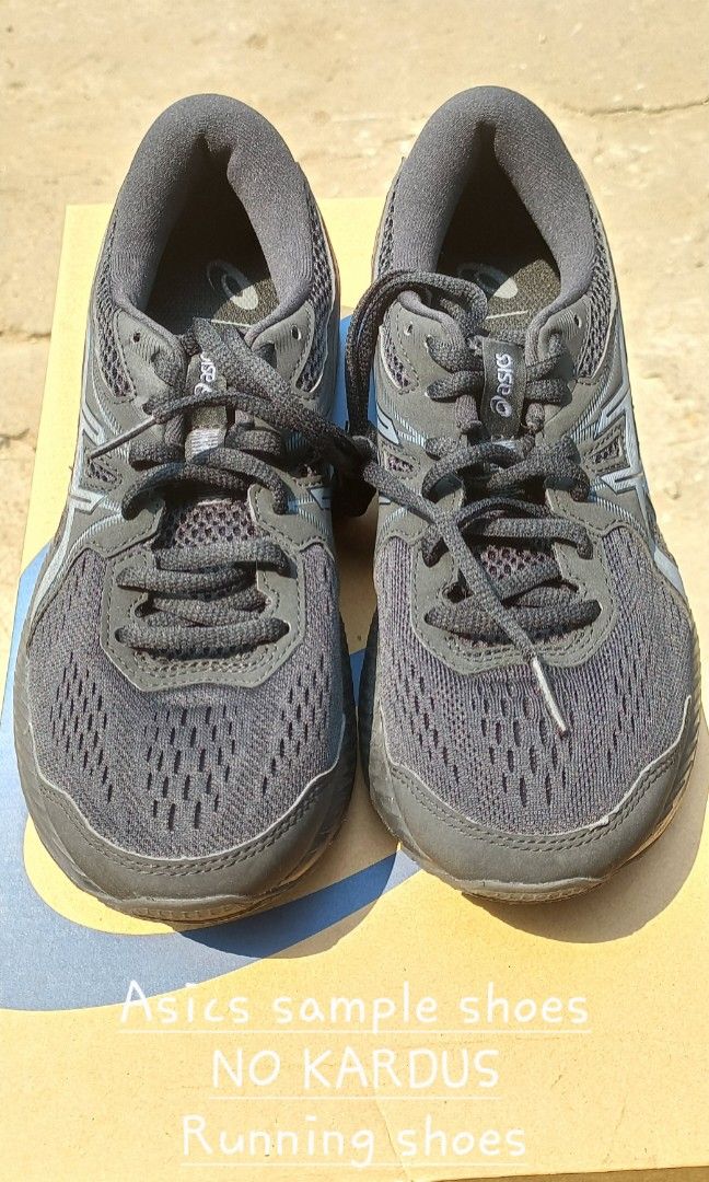 ASICS SAMPLE SHOES, Olah Raga, Perlengkapan Olahraga Lainnya di Carousell