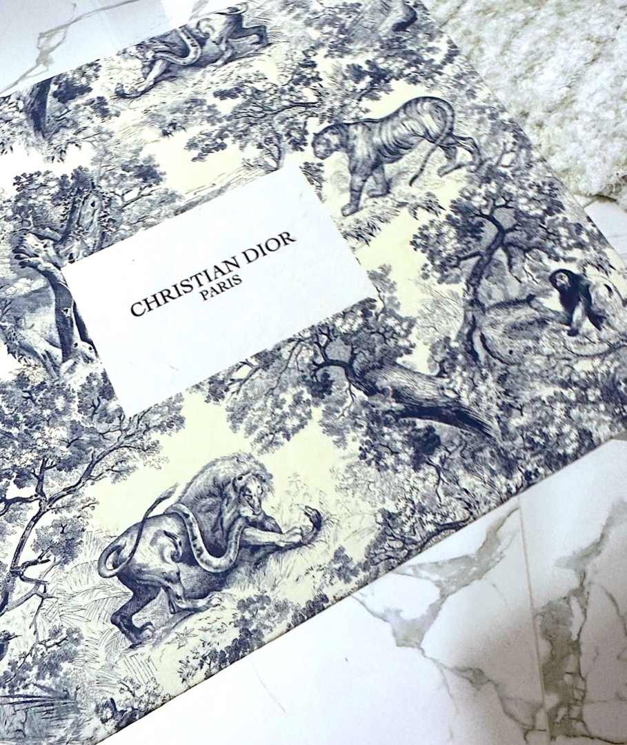 Authentic christian dior packaging box, Men's Fashion, Watches ...