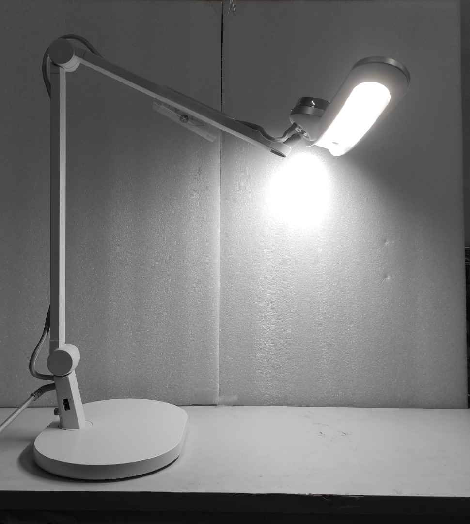 BenQ MindDuo LED Eye-Care Study Lamp Reading Light, Adjustable ...