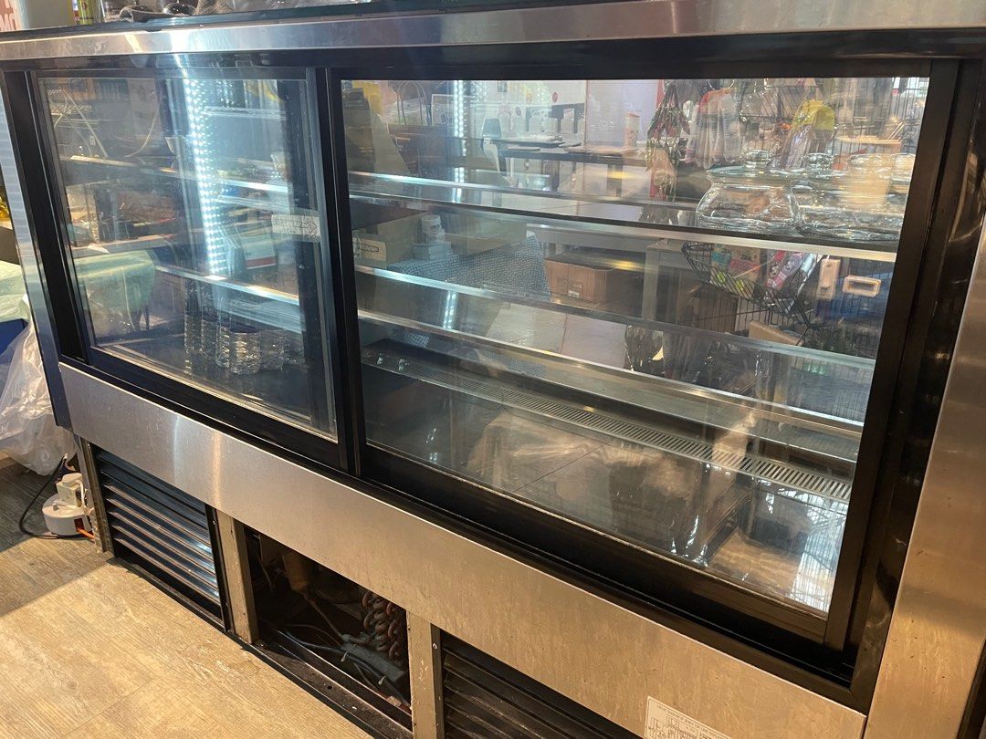 Cakes/Beverages Display Chiller with LED Lights, TV & Home Appliances ...