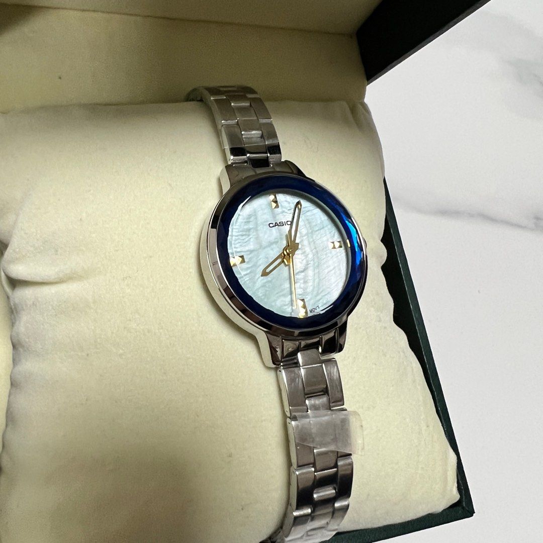 Casio Watch - Aesthetic Lightweight Cyan, 名牌, 手錶 - Carousell