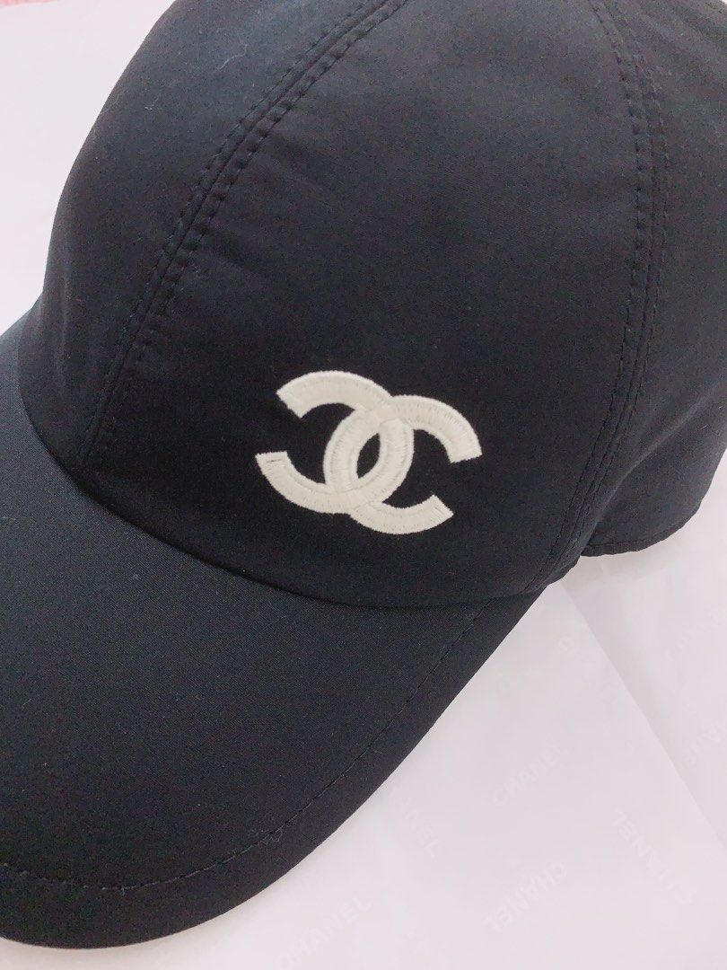Chanel cap, 男裝, 手錶及配件, 棒球帽、帽 - Carousell