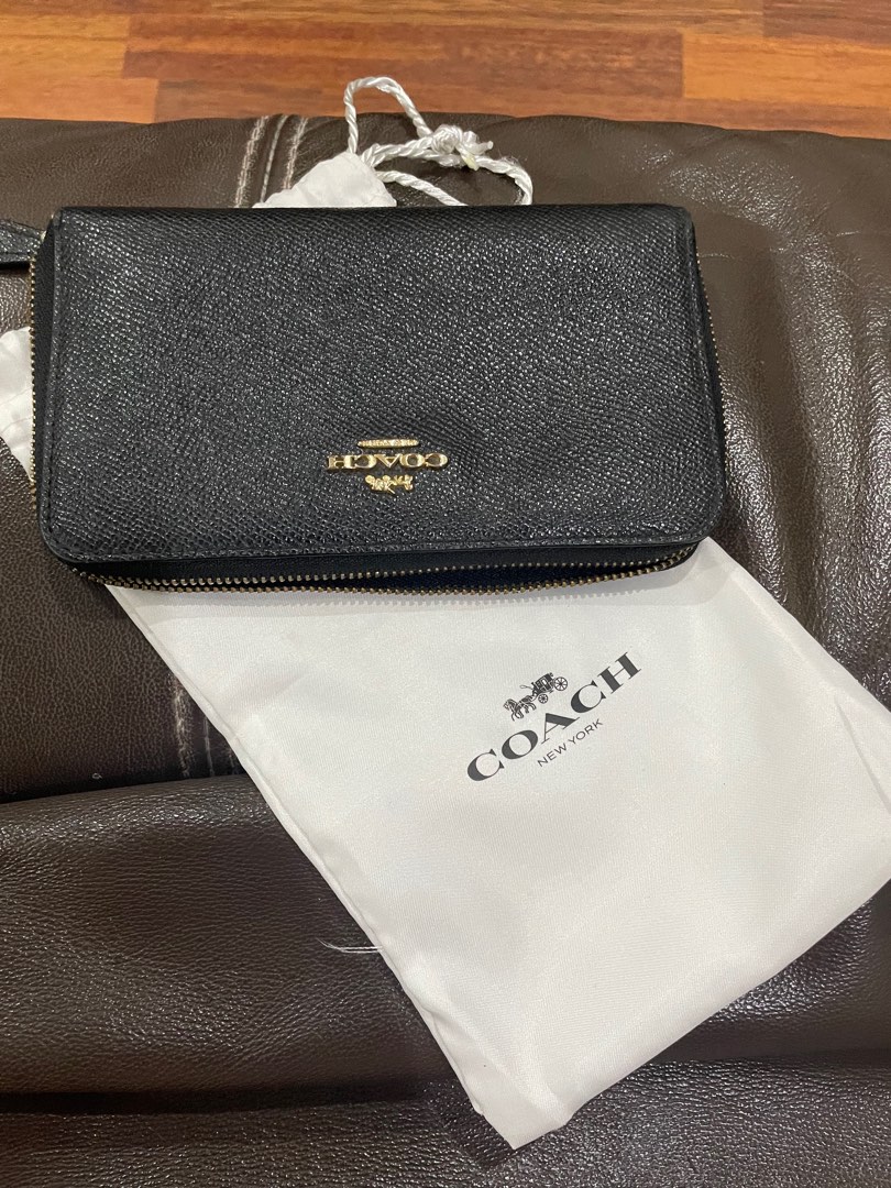 Coach Wallet, Women's Fashion, Bags & Wallets, Purses & Pouches on ...