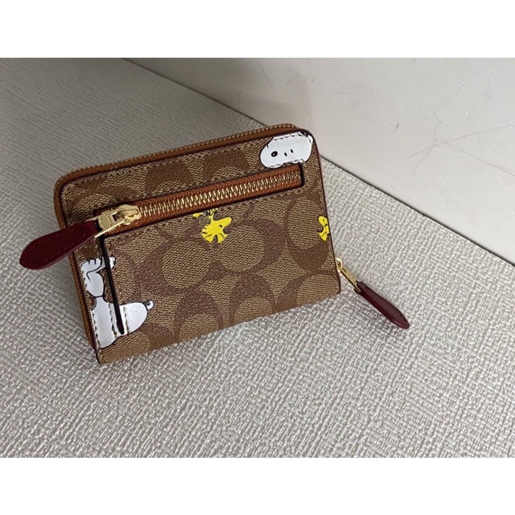 Coach x Peanuts Snoopy Small Zip Around Wallet (CE708), Women's Fashion ...