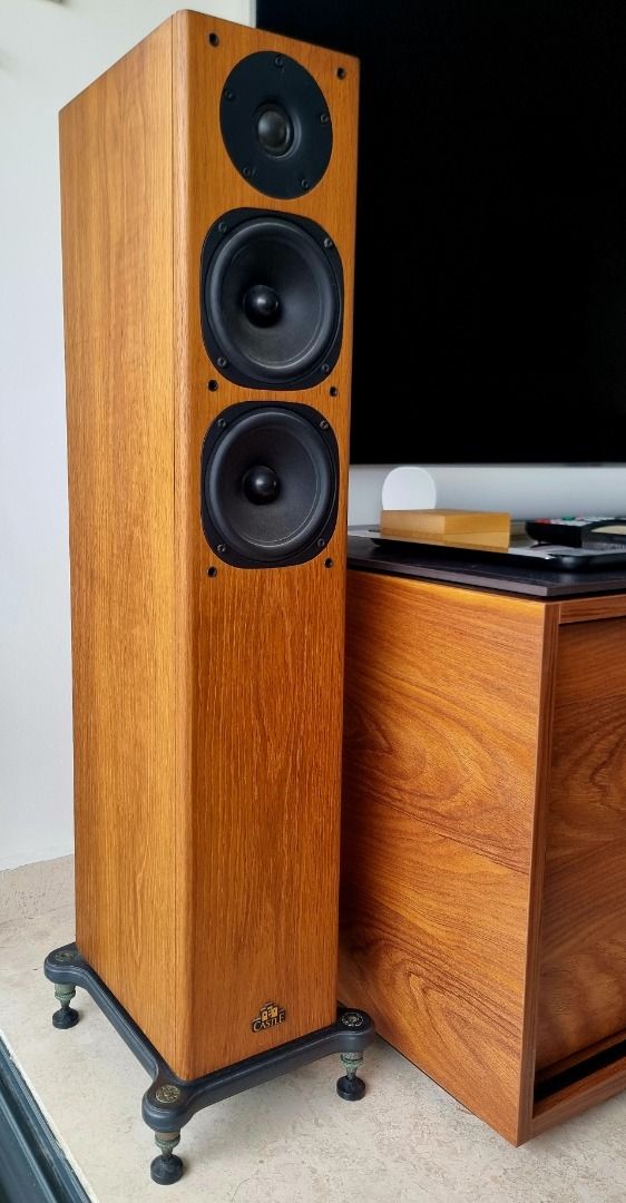 Collector's passive Castle Knight 4 Speakers, Audio, Soundbars ...