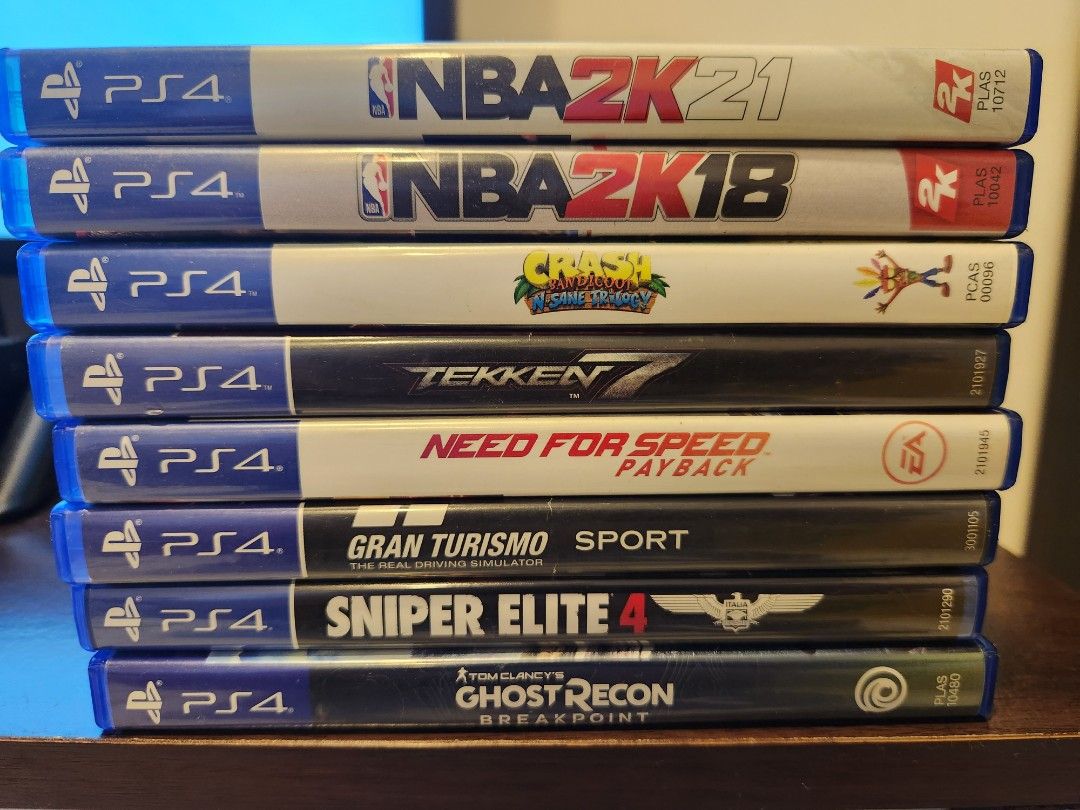 Complete boxed PS4 slim 500GB with 2 original controllers + freebies ...