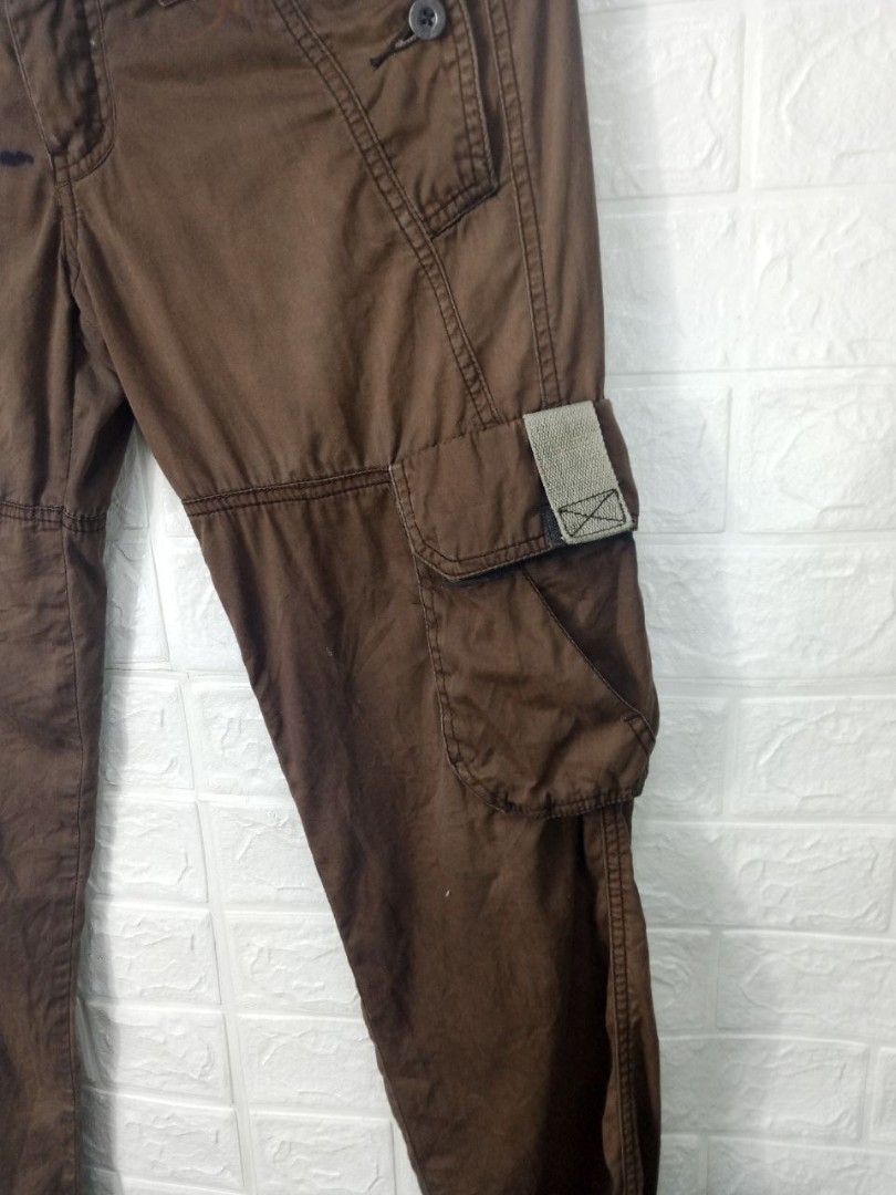 DARK BROWN CARGO PANTS, Men's Fashion, Bottoms, Jeans on Carousell