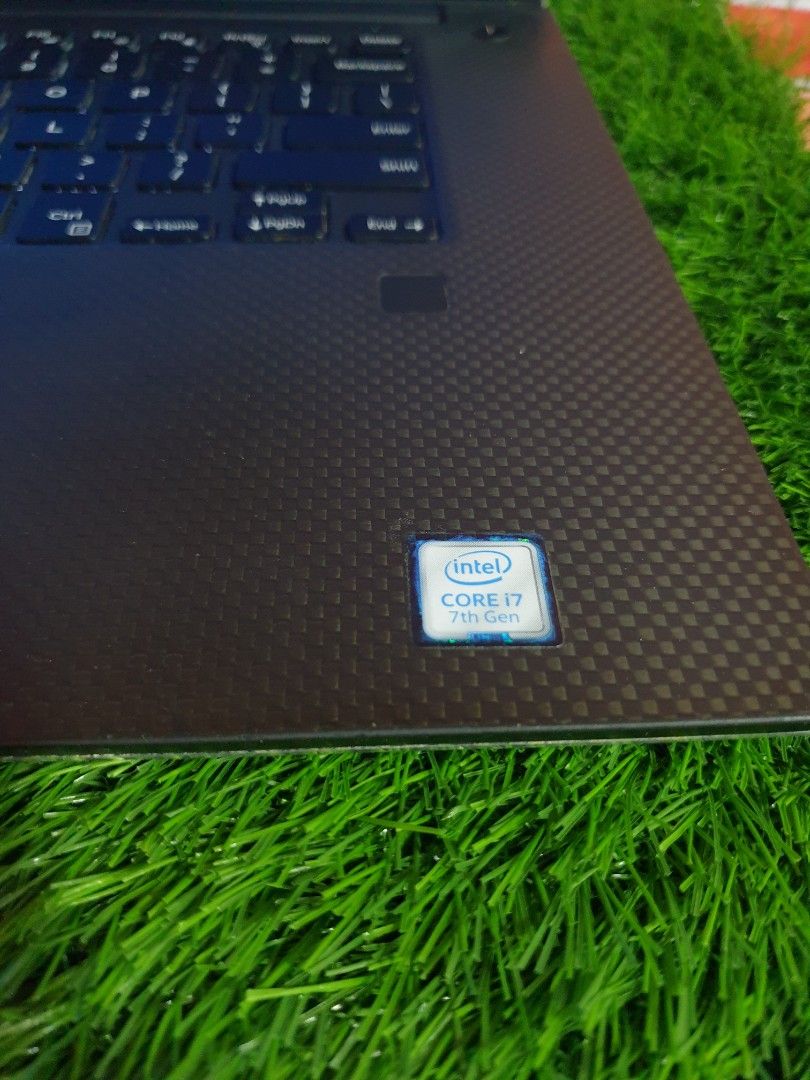 Dell XPS 15 9560 15.6" 4K Touchscreen Display Core i7 7th Gen 16GB Ram ...