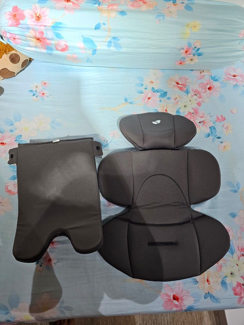 Doona car seat / stroller inserts, Babies & Kids, Going Out, Car Seats ...