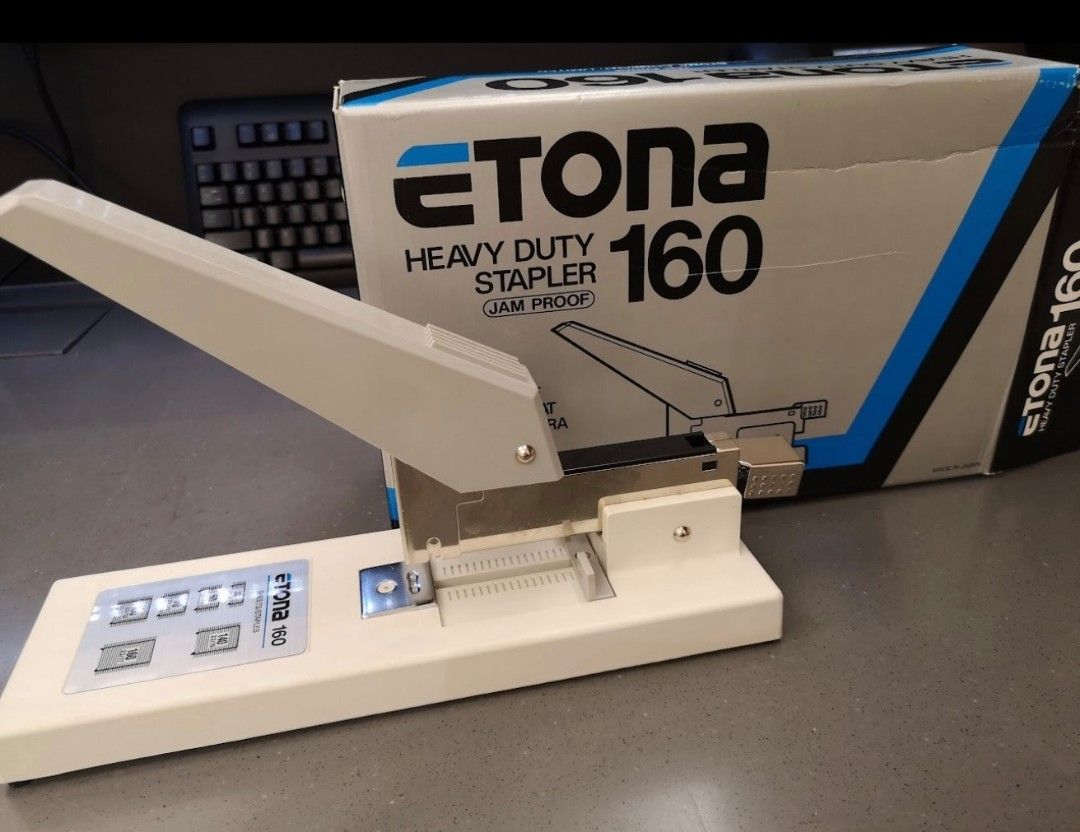 ETONA heavy duty stapler,, 興趣及遊戲, 手作＆自家設計, 文具 - Carousell