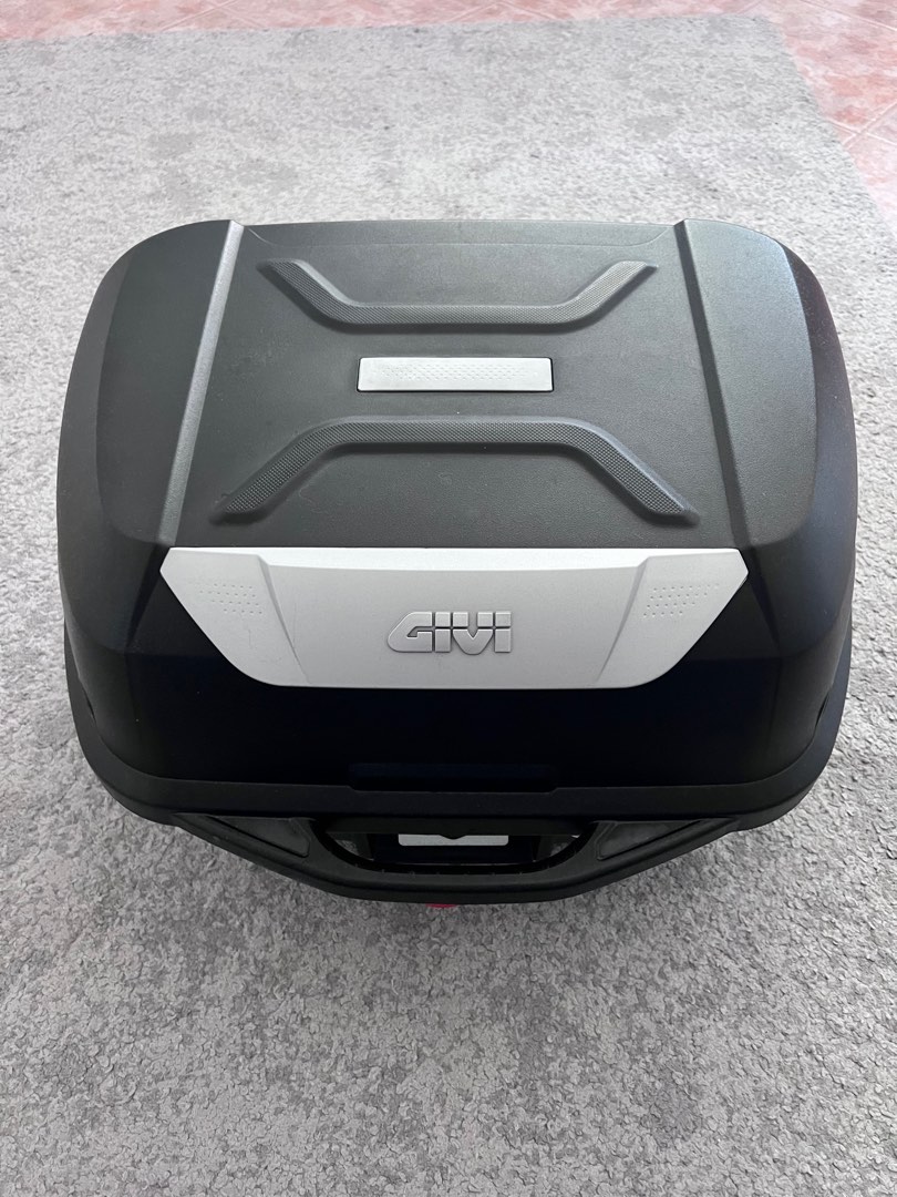 Givi box, Motorcycles, Motorcycle Accessories on Carousell