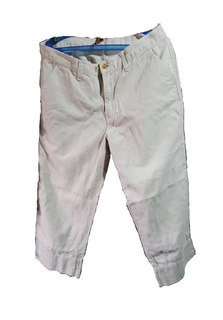 HerBench Boston Khaki Pants on Carousell