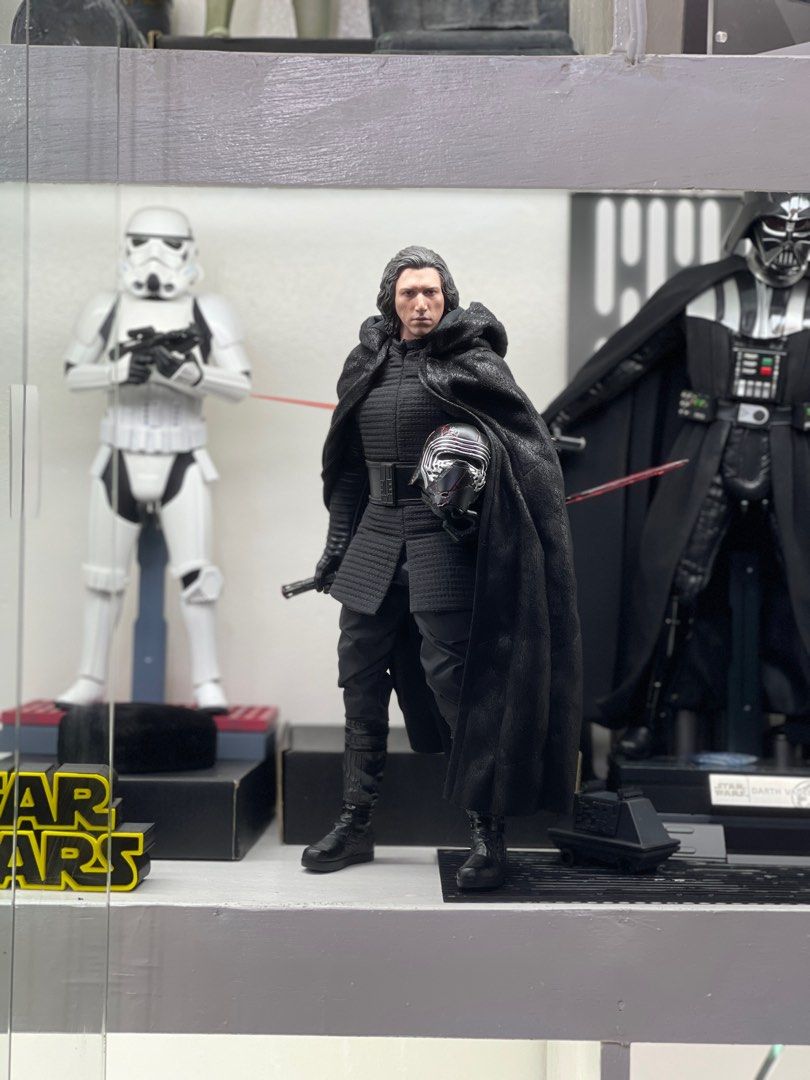 Hot Toys Kylo Ren Tros The Rise Of Skywalker Hobbies And Toys Toys And Games On Carousell
