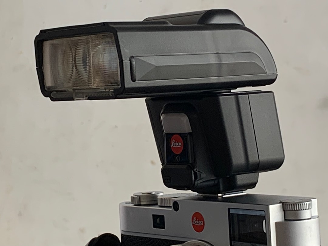 Leica Sf60, Photography, Photography Accessories, Flashes on Carousell