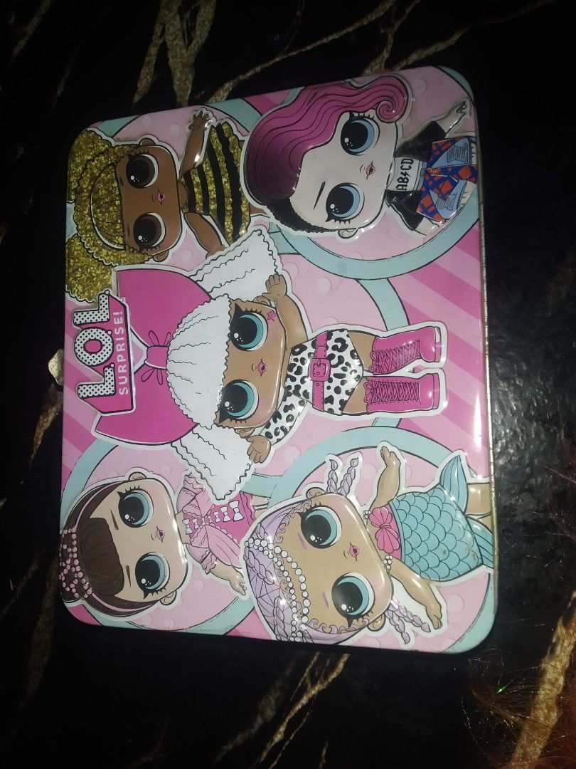 Take All LOL OMG Doll Heads with free LOL Lunch Box, Hobbies & Toys ...