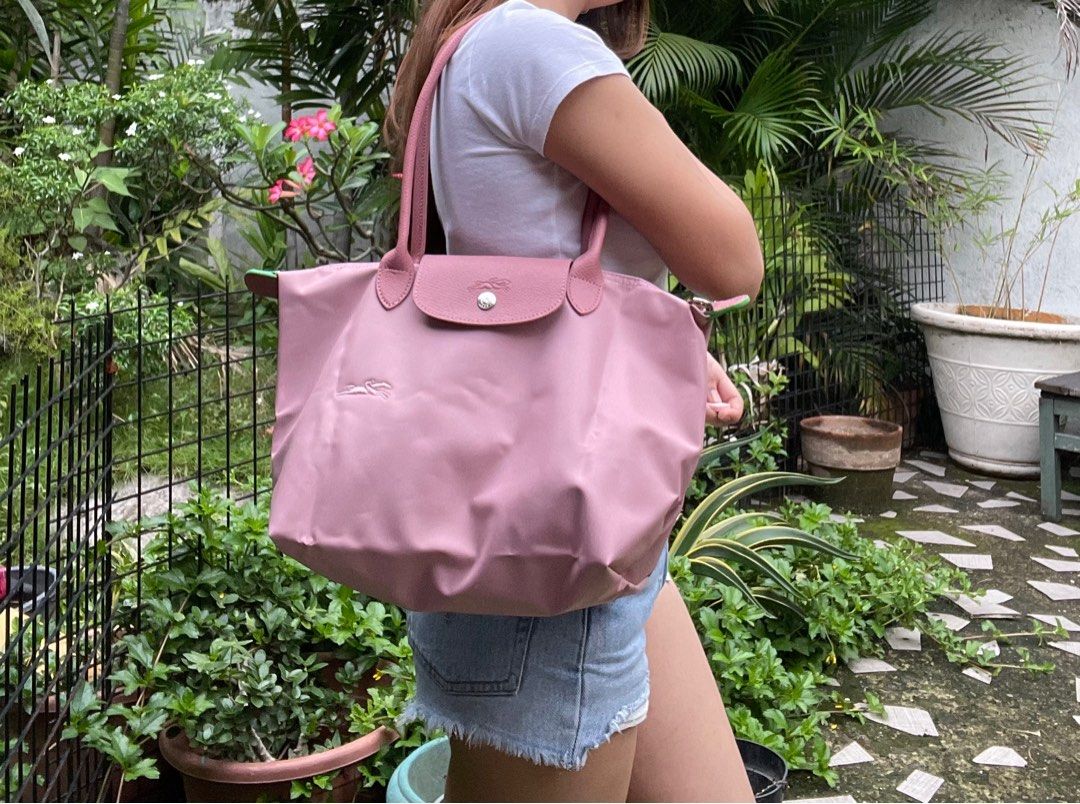 RESTOCKED Longchamp Le Pliage in Petal Pink (M) on Carousell