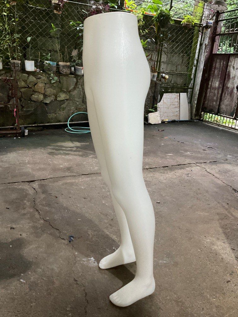 Mannequin Leg Form, Men's Fashion, Watches & Accessories, Accessory ...