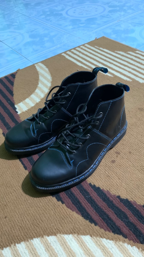 Monkey Boots, Fesyen Pria, Sepatu , Lainnya di Carousell