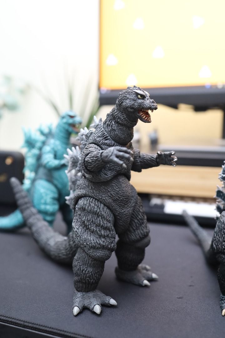 neca godzilla, Hobbies & Toys, Toys & Games on Carousell