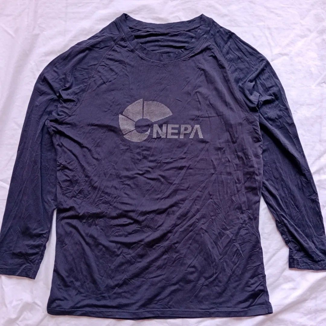 Nepa x mammut x Colombia, Fesyen Pria, Pakaian , Lainnya di Carousell